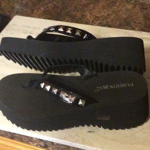 Fashion Bug | Shoes | New Platform Thong Sandals Gothic Rocker | Poshmark